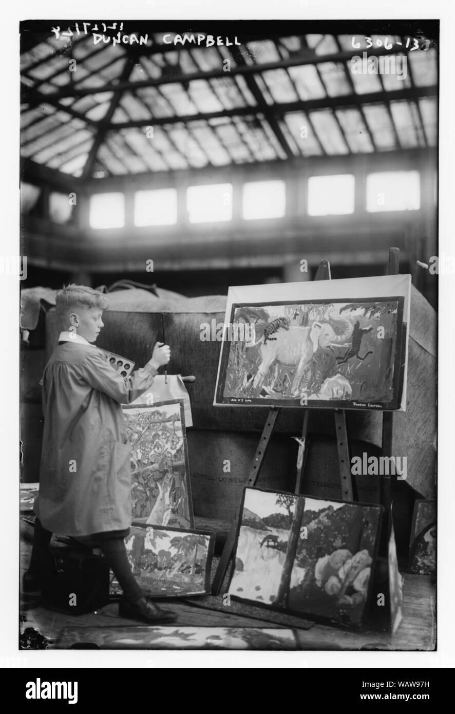 Duncan campbell hi-res stock photography and images - Alamy