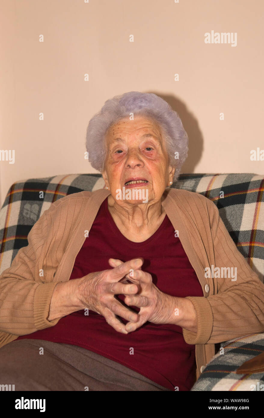 100 year of age hi-res stock photography and images - Alamy