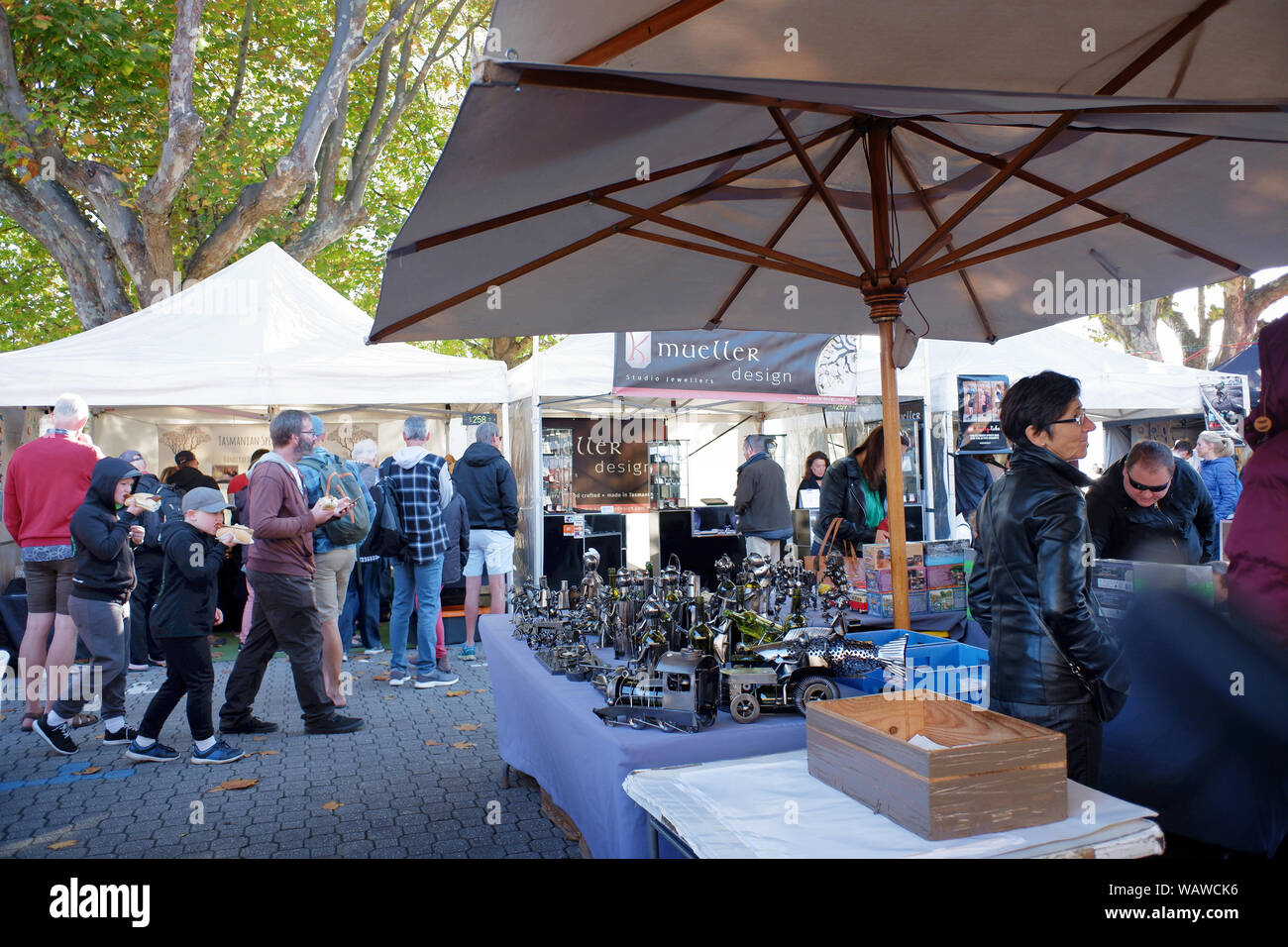 MARKETS STALLS, GOODS FOR SALE Stock Photo - Alamy