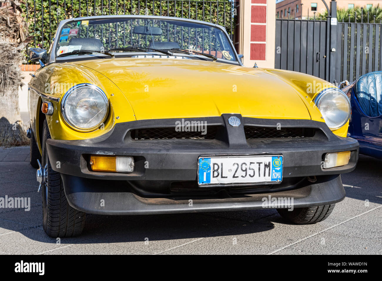 Mgb roadster poster hi-res stock photography and images - Alamy