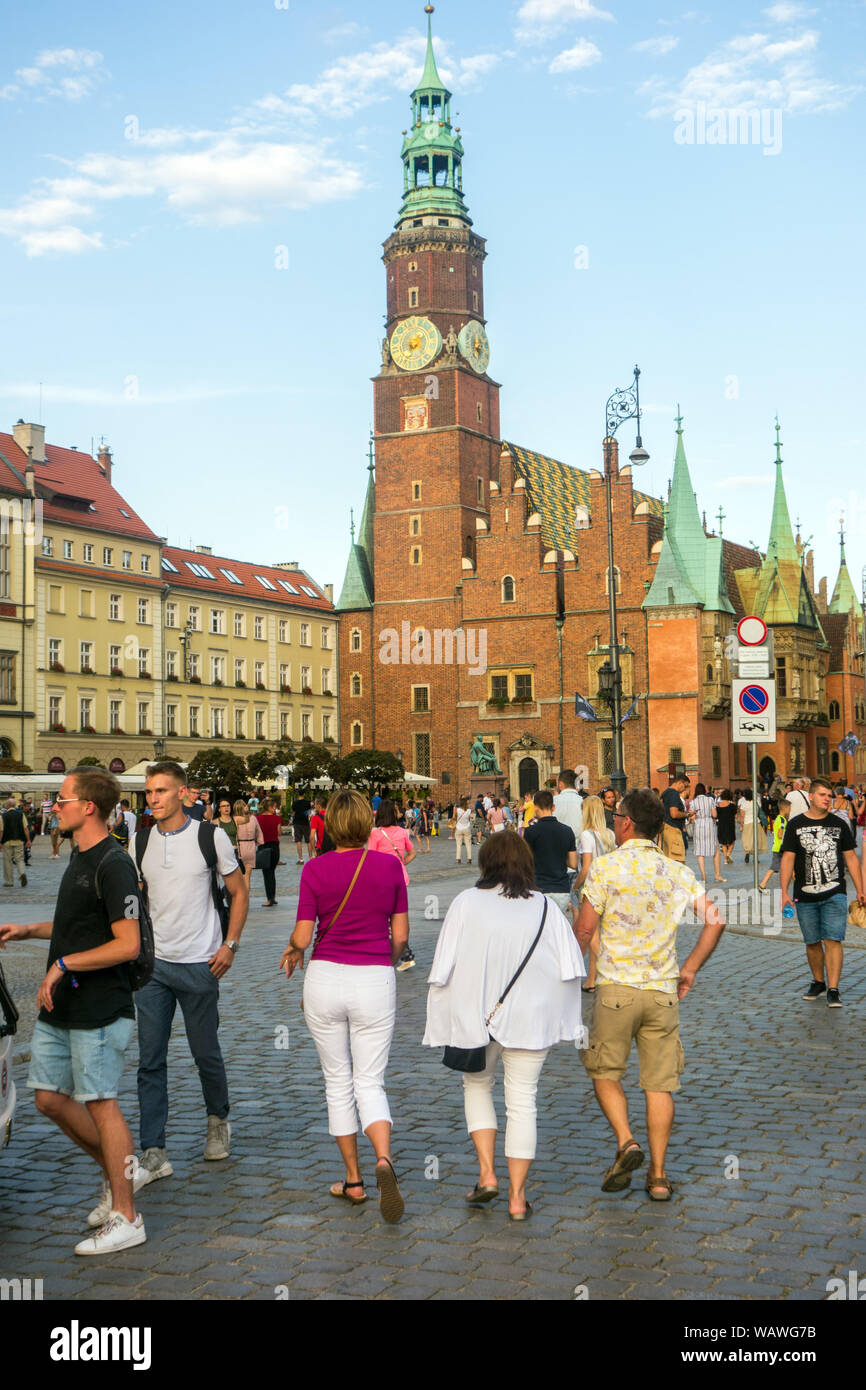 Wroclaw poland people hi-res stock photography and images - Alamy