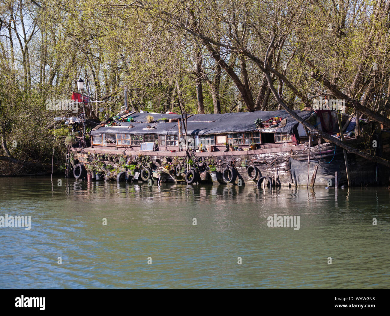 Old barge hi-res stock photography and images - Alamy