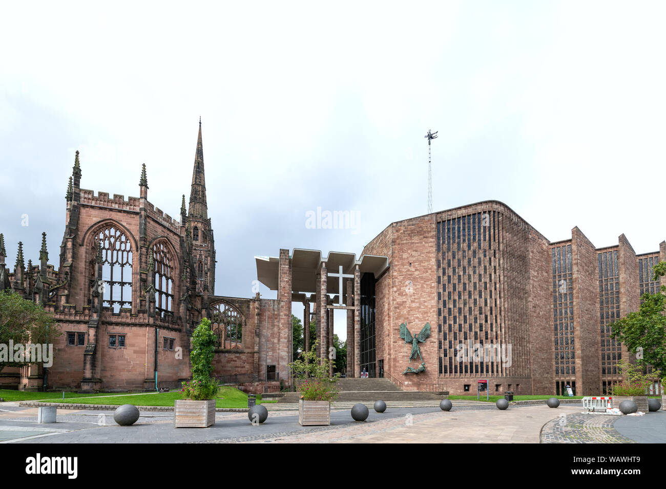 Coventry Cathedral Ruins Stock Photo - Alamy