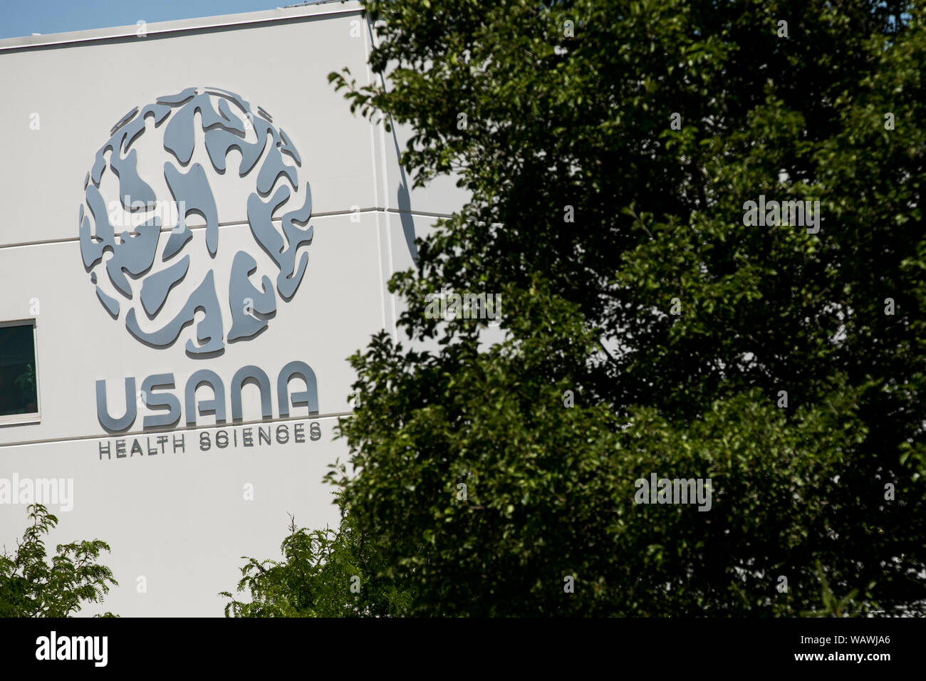 Usana Health Sciences Logo