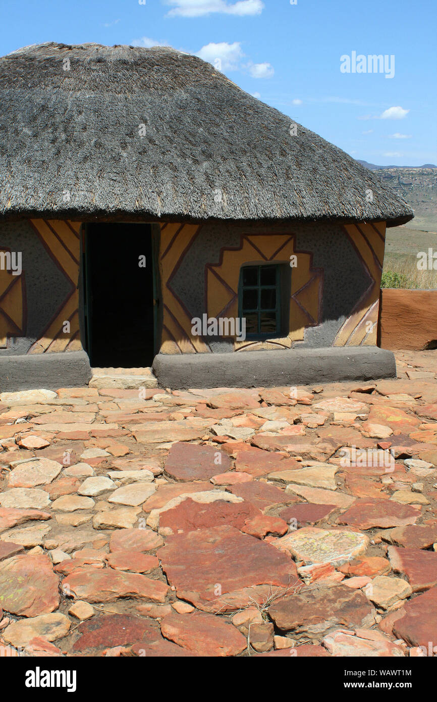 Sotho house hut hi-res stock photography and images - Alamy