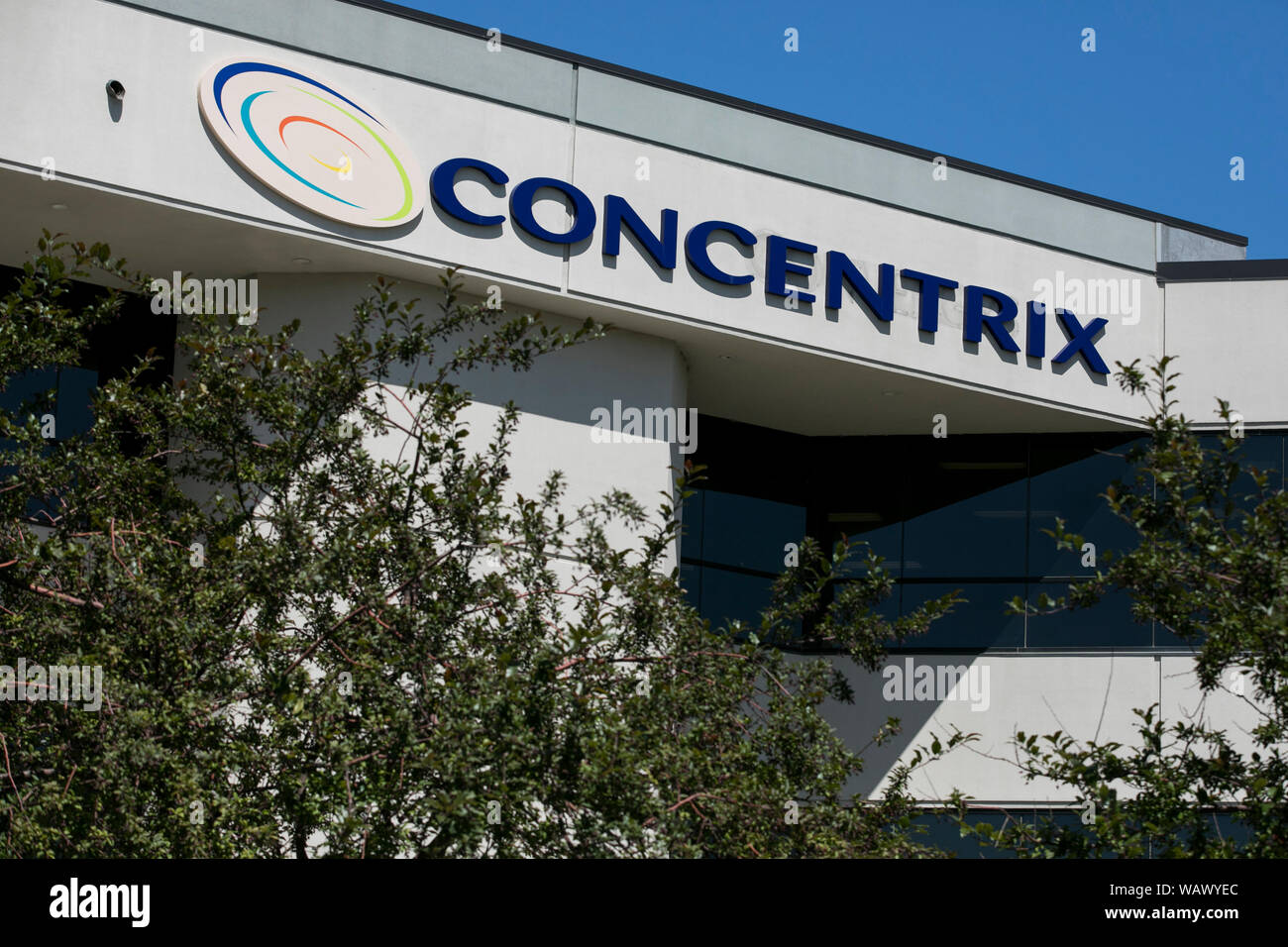 Concentrix logo on building hi-res stock photography and images - Alamy
