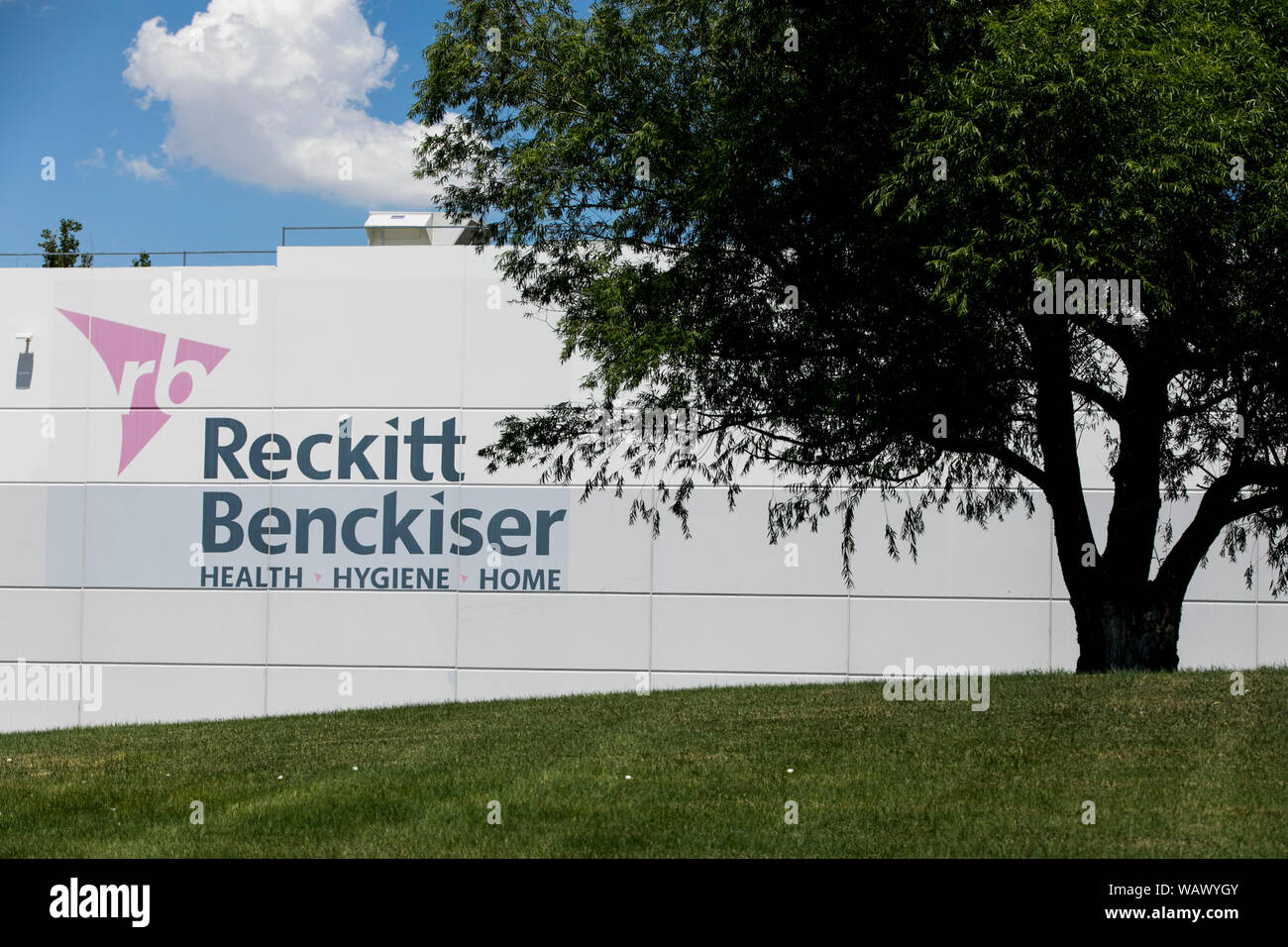 Rb logo hi-res stock photography and images - Alamy