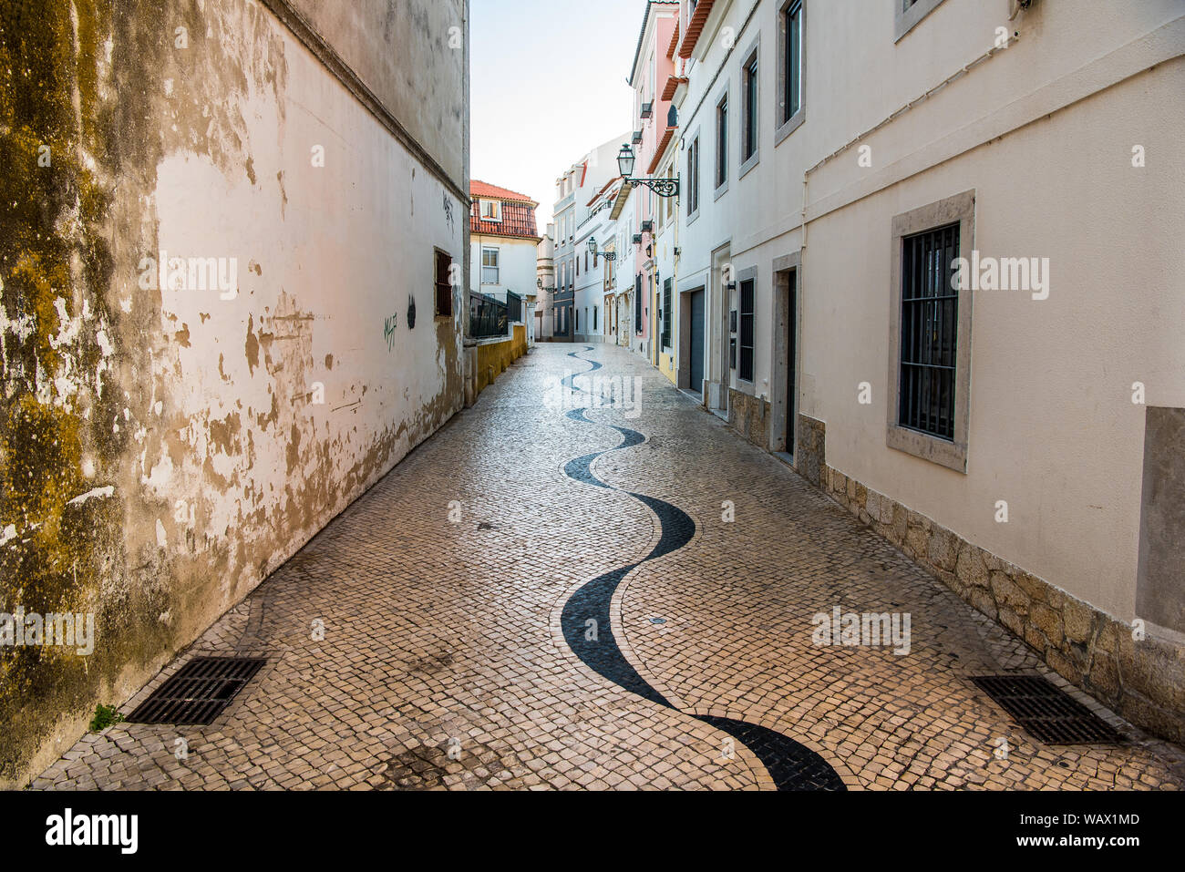 Calcada tiles hi-res stock photography and images - Alamy