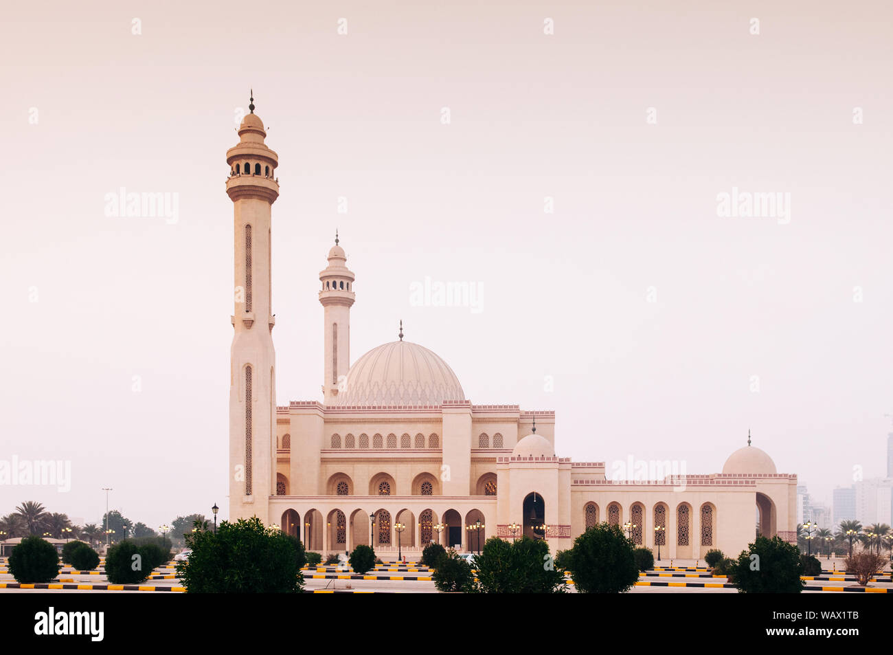 Most iconic Al Fateh grand mosque in evening. Manama, Bahrain Stock ...
