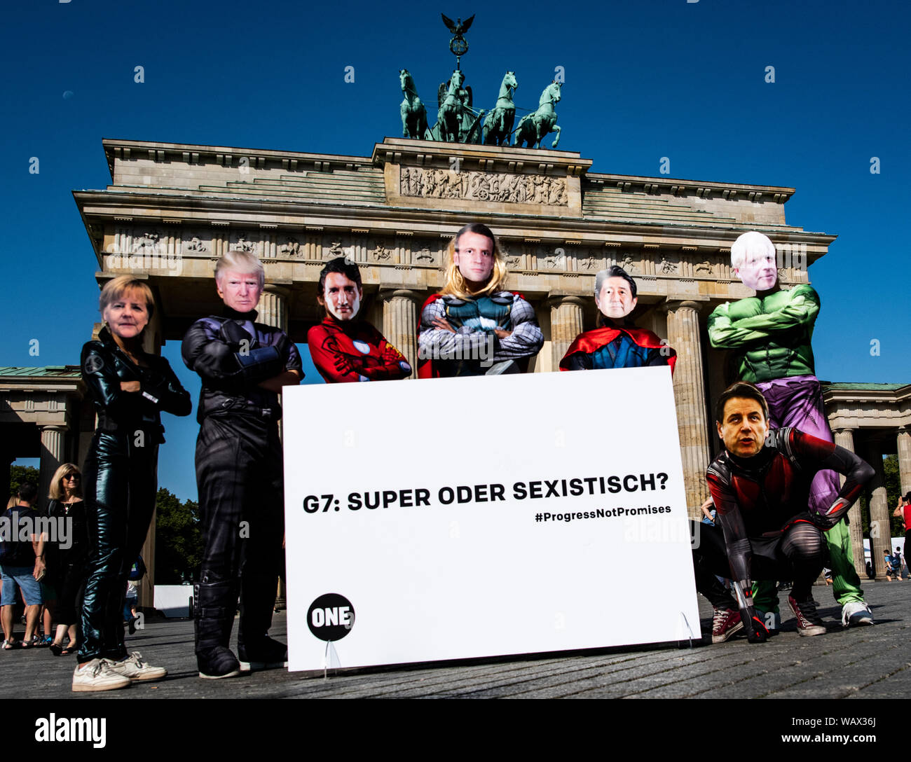 Gender equality in architecture hi-res stock photography and images - Alamy