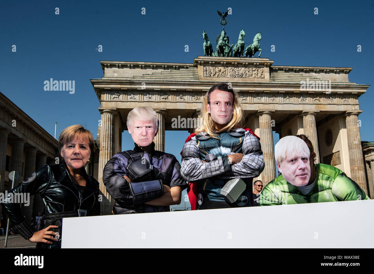 Gender equality in architecture hi-res stock photography and images - Alamy