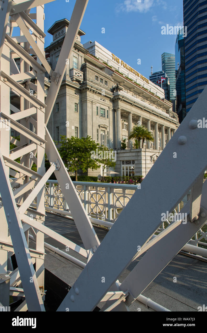 Unique Perspective of The Fullerton Hotel side view through Anderson ...