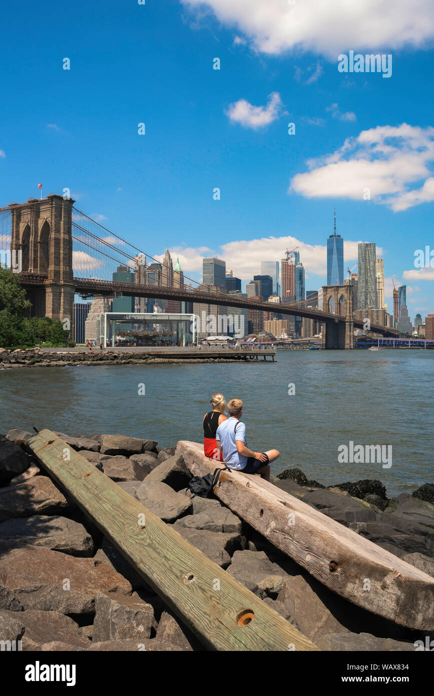 Brooklyn bridge park beach hi-res stock photography and images - Alamy