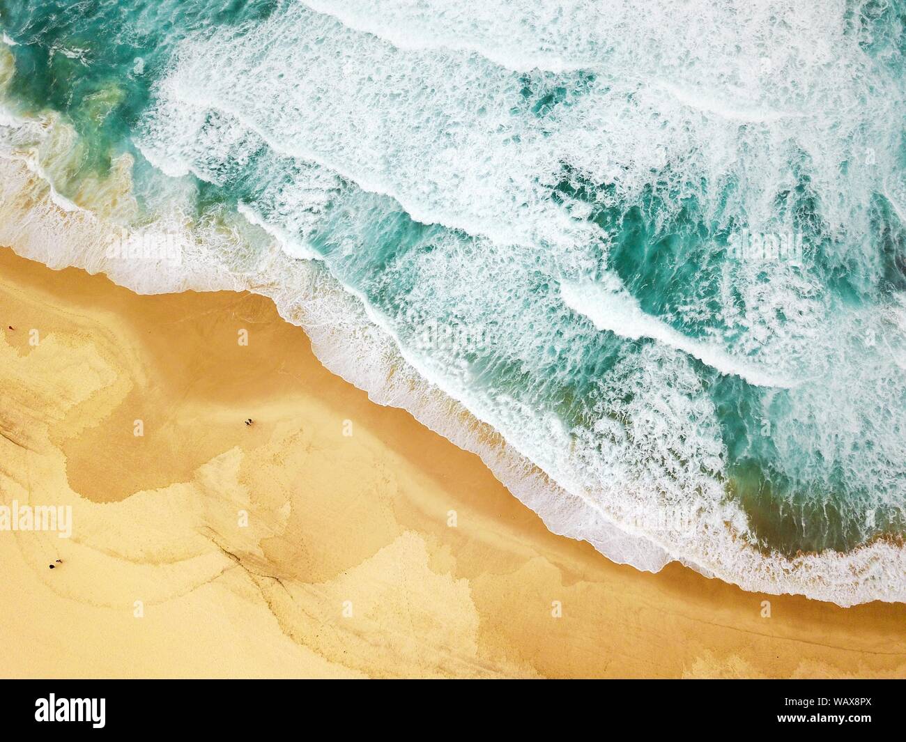 Wide shot of an ocean and shore Stock Photo - Alamy