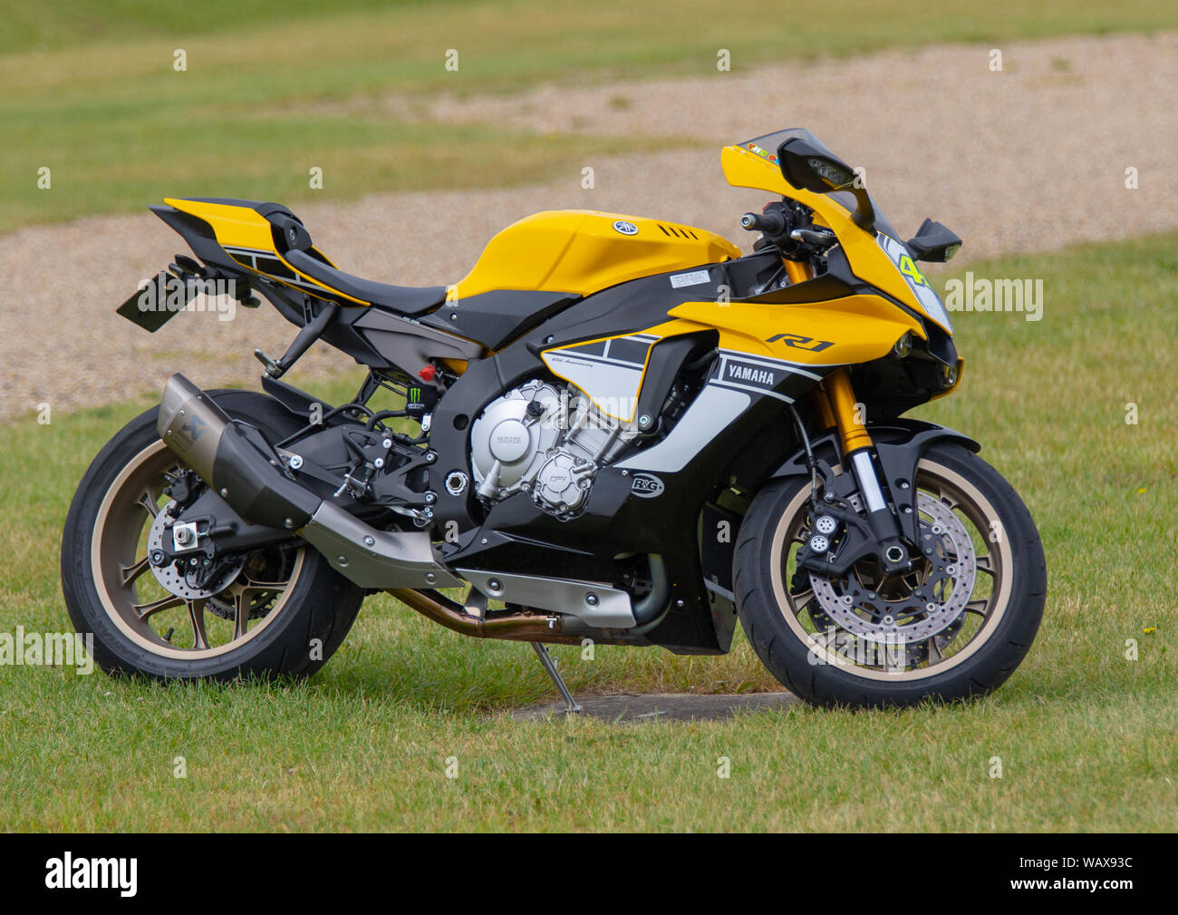 Yamaha r1 motorcycle hi-res stock photography and images - Alamy