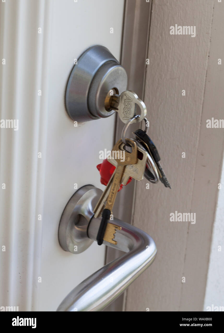 Unclosed door hi-res stock photography and images - Alamy