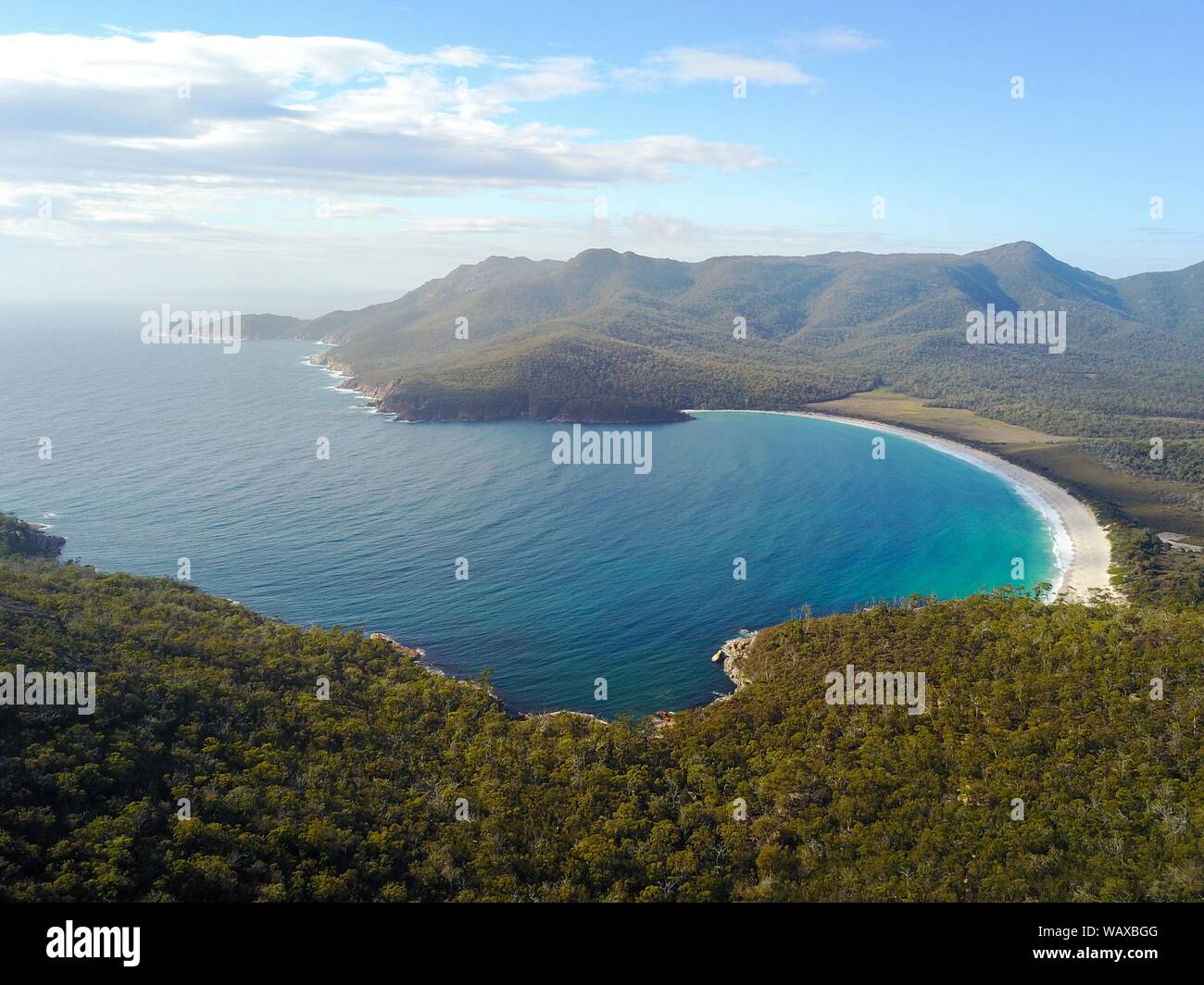 Wide shot ocean surrounded hi-res stock photography and images - Alamy