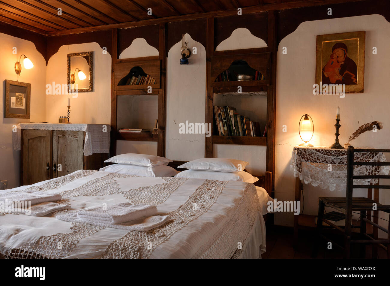 19th century cottage architecture hi-res stock photography and images ...