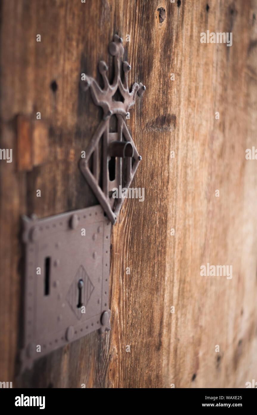 antique vintage door lock in the medieval doors Stock Photo - Alamy