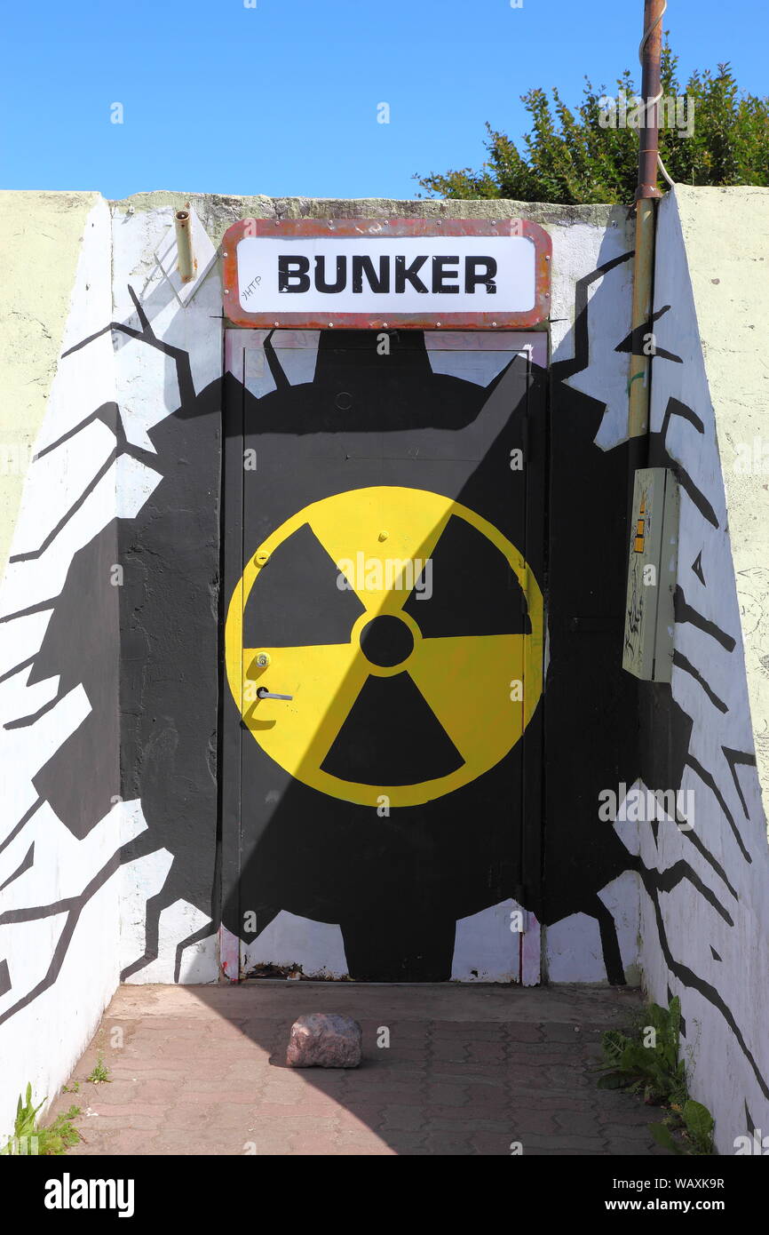 Nuclear shelter not underground hi-res stock photography and images - Alamy