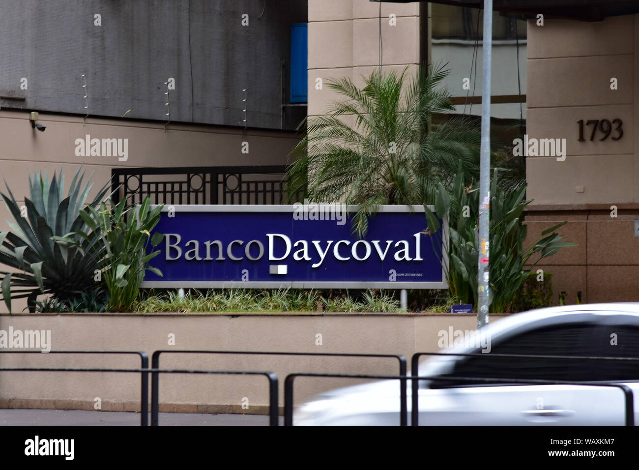 Daycoval bank hi-res stock photography and images - Alamy
