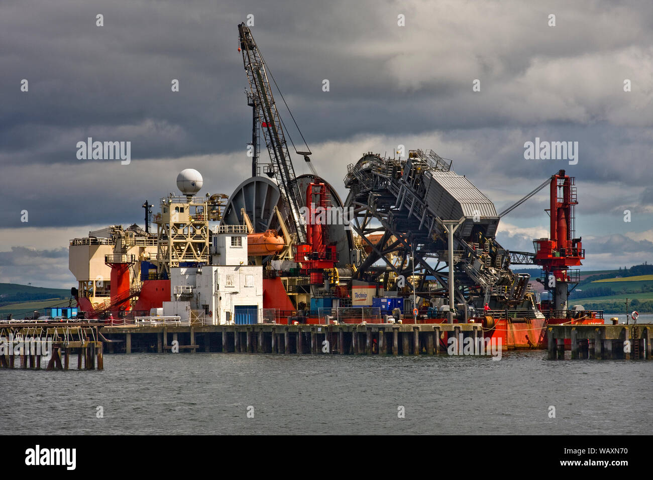 Port of invergordon hi-res stock photography and images - Alamy
