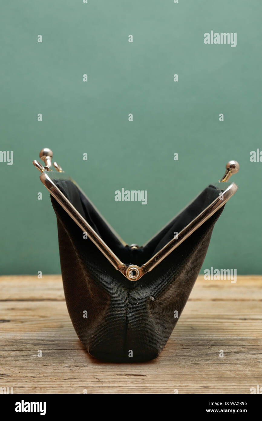 Old purse hi-res stock photography and images - Alamy