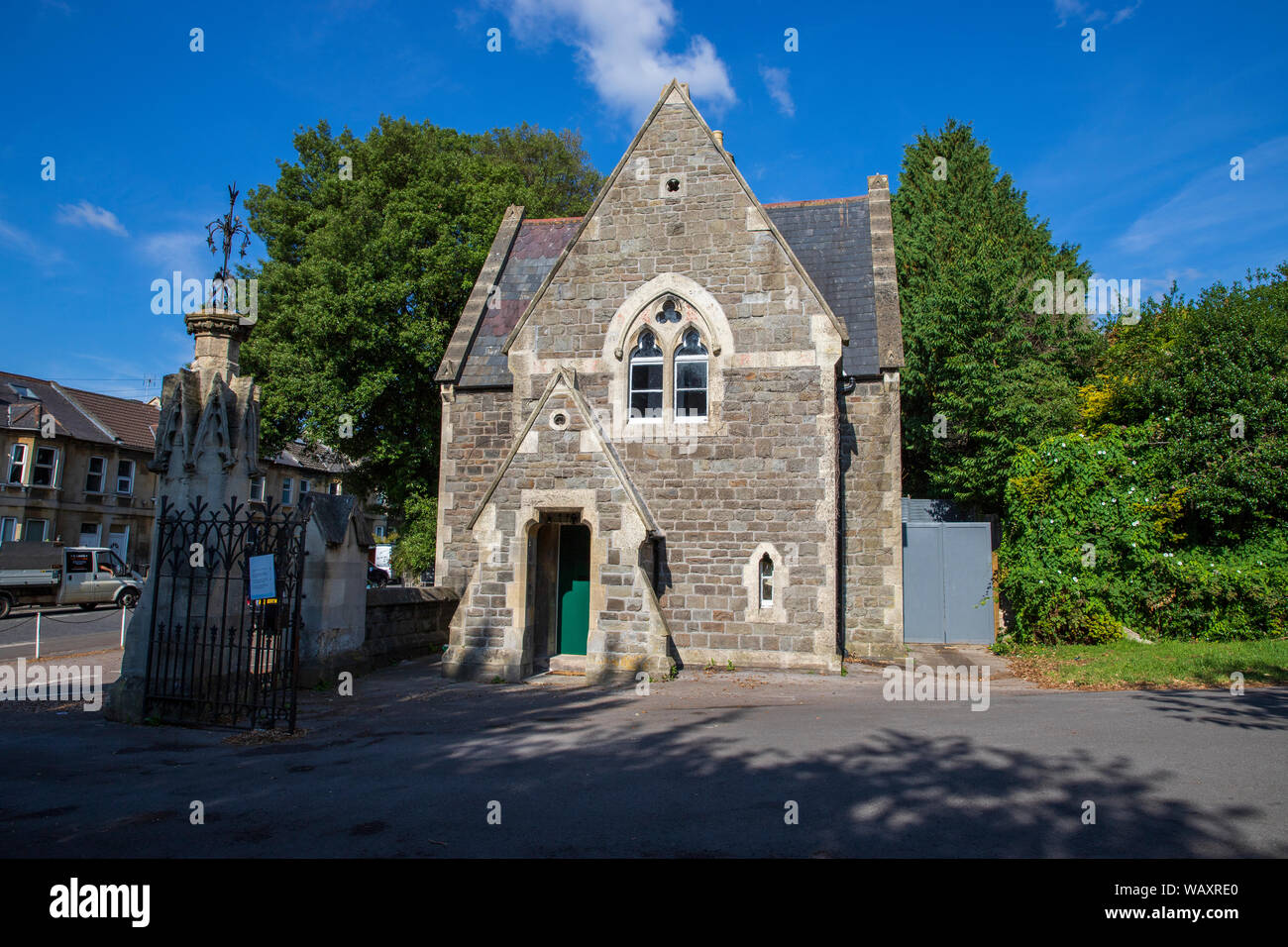 Entrance Lodge at Locksbrook Cemetery, Bath Stock Photo - Alamy
