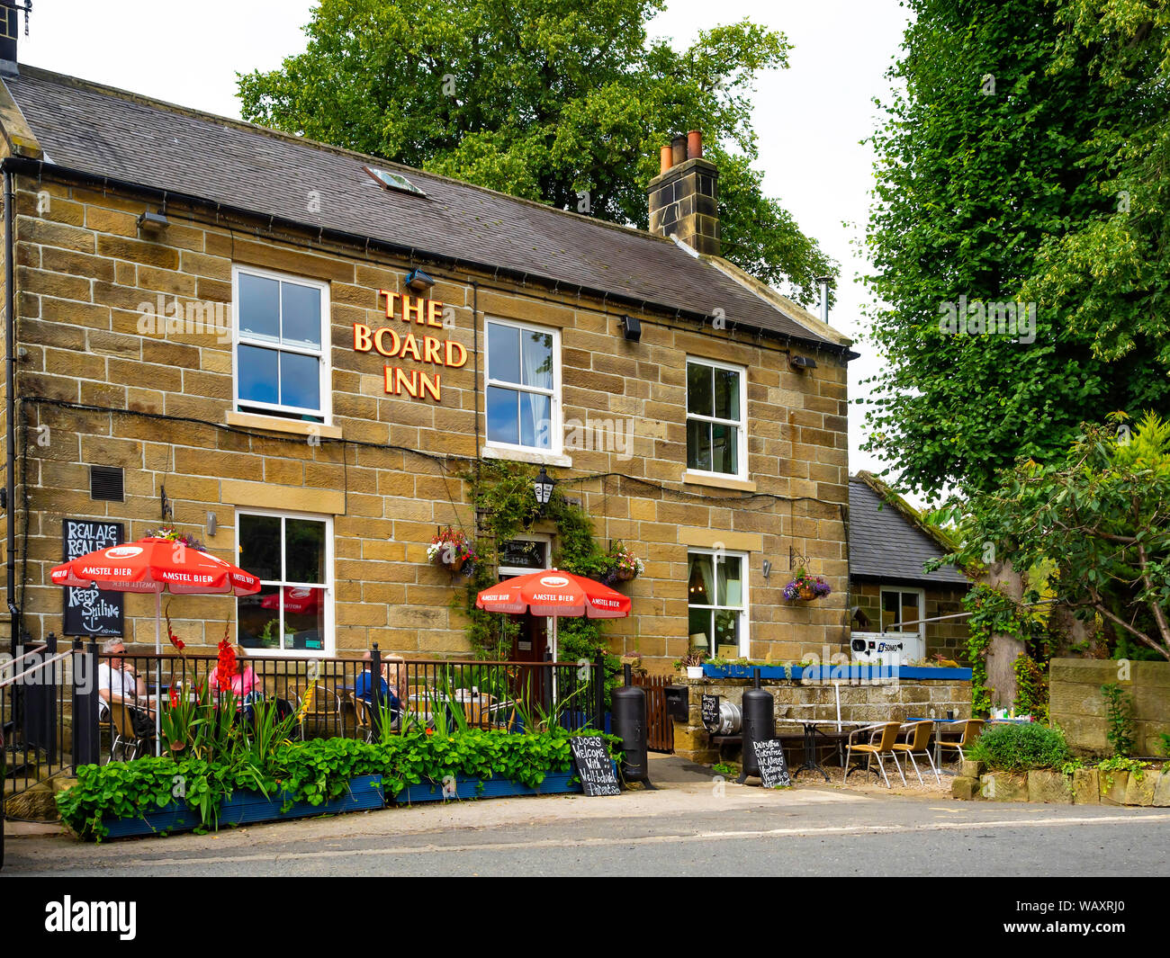 Pub people board hi-res stock photography and images - Alamy