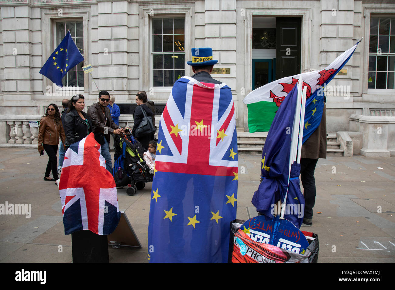 Tory cabinet hi-res stock photography and images - Alamy
