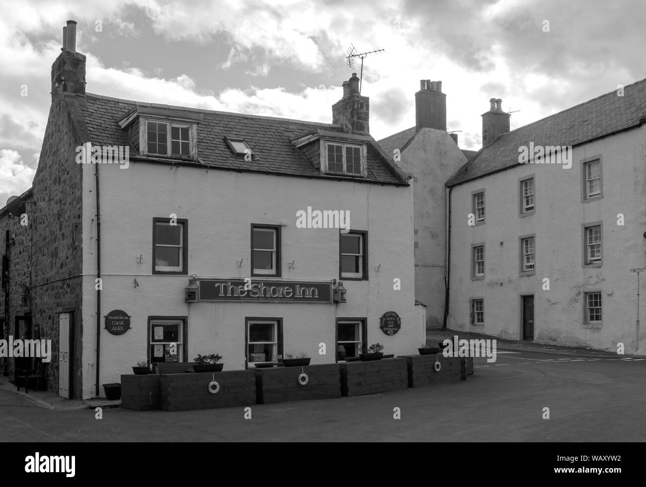 The Shoe Inn, Portsoy, Banff, Aberdeenshire, Scotland, UK Stock Photo ...
