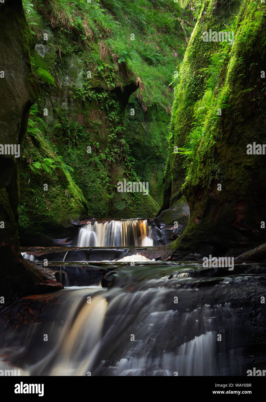 Hidden waterfall scotland hi-res stock photography and images - Alamy