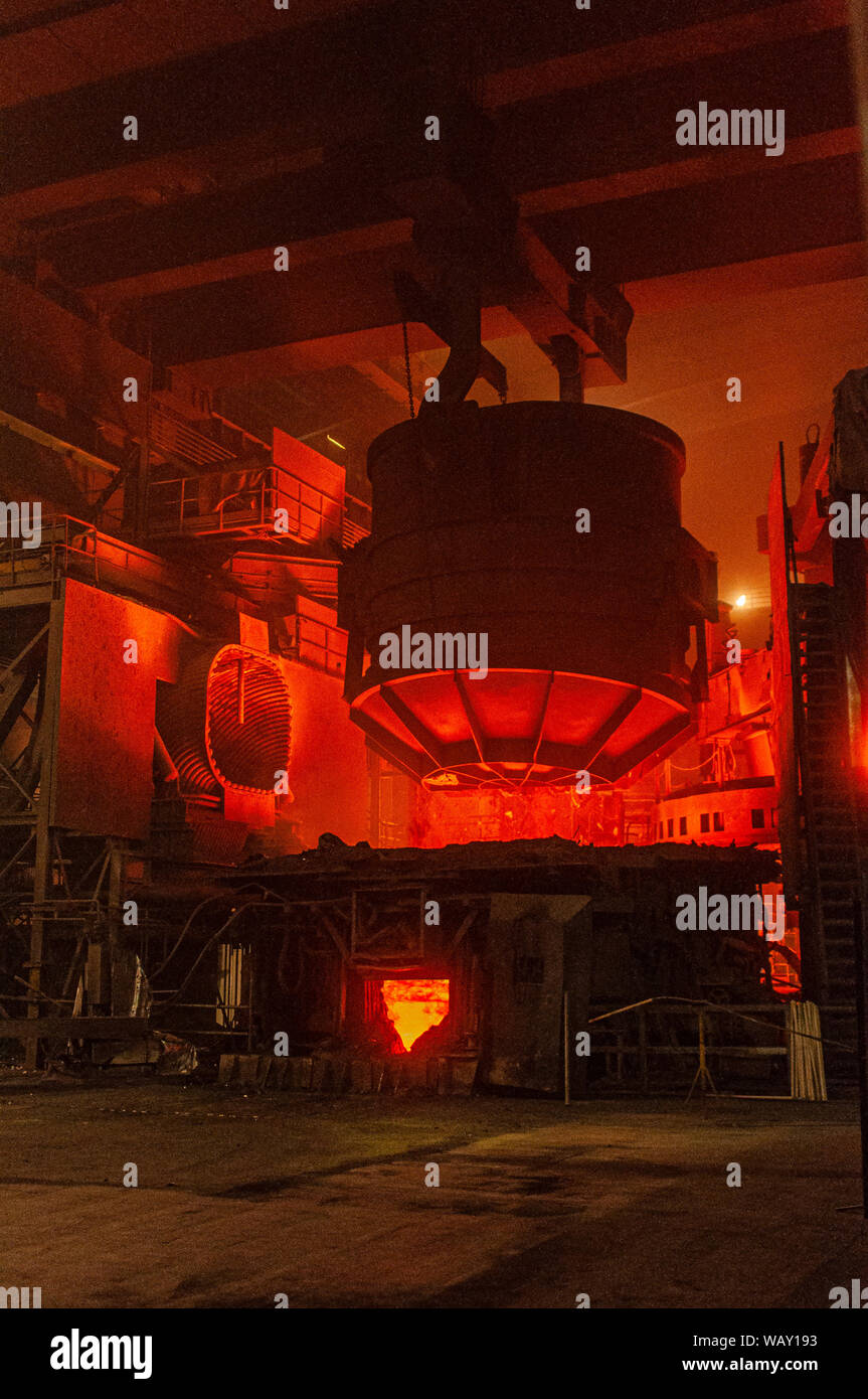 Dark Industrial Interior High Resolution Stock Photography and Images ...