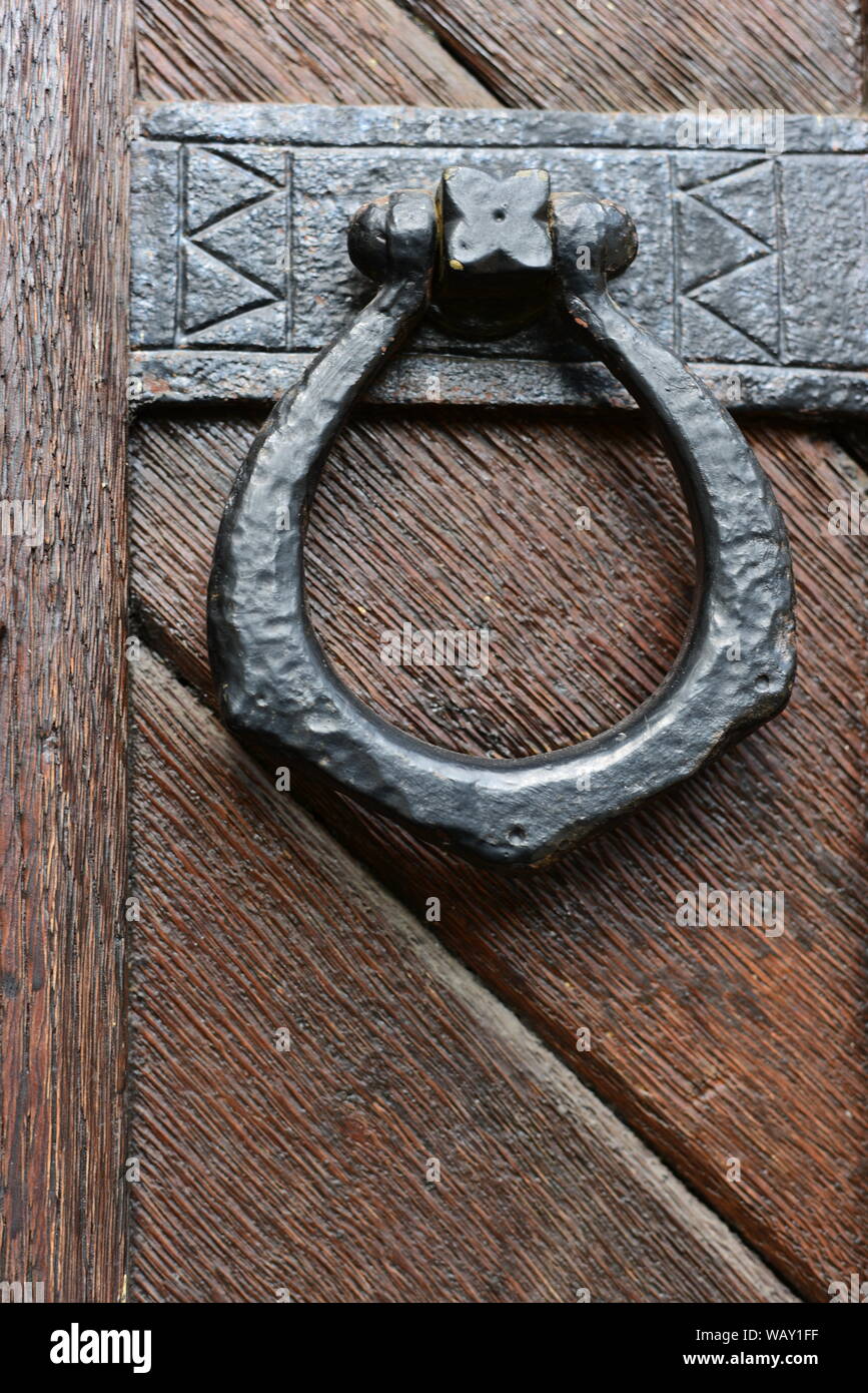 Victorian door handle hi-res stock photography and images - Alamy
