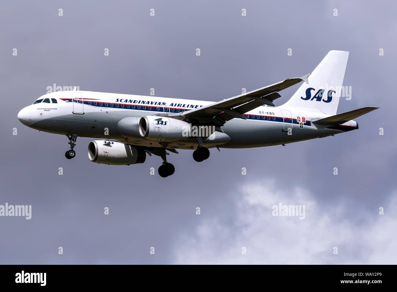 Sas airbus a319 hi-res stock photography and images - Alamy