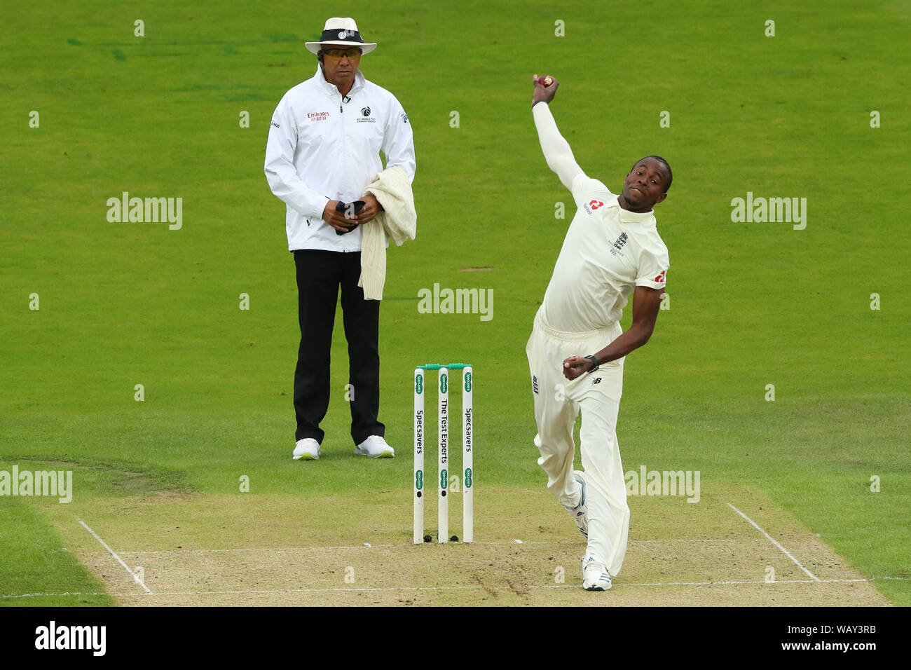 Leeds, UK. 22nd Aug, 2019. Jofra Archer of England bowling during day ...