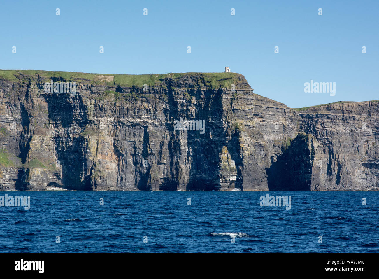 Cliffs of moher hi-res stock photography and images - Alamy