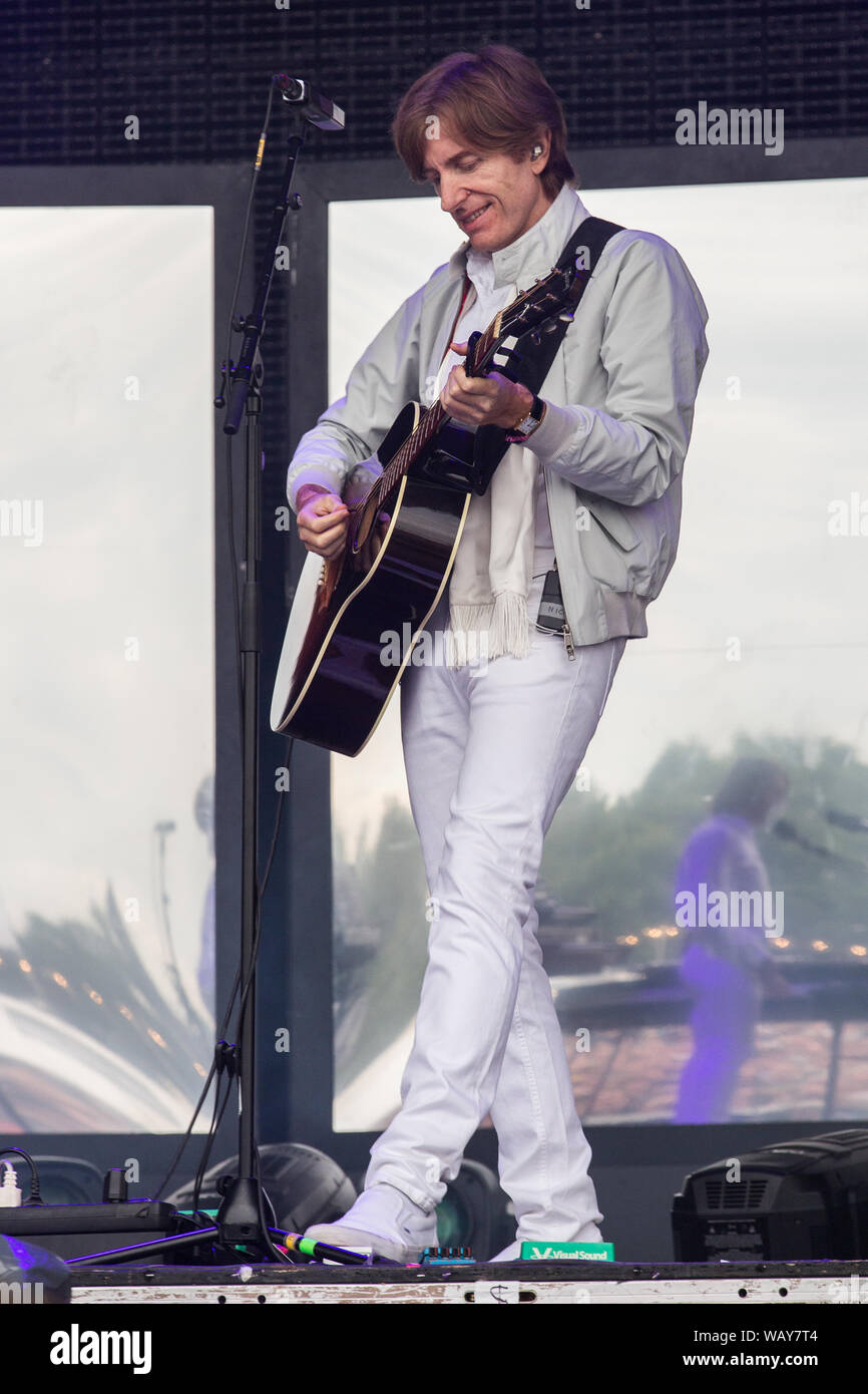 Nicolas godin air band hi-res stock photography and images - Alamy