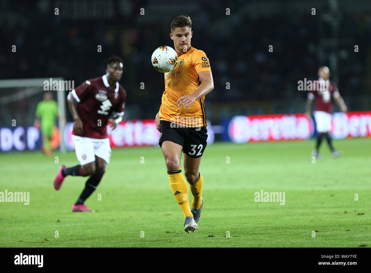 Wolverhampton wanderers fc hi-res stock photography and images - Alamy