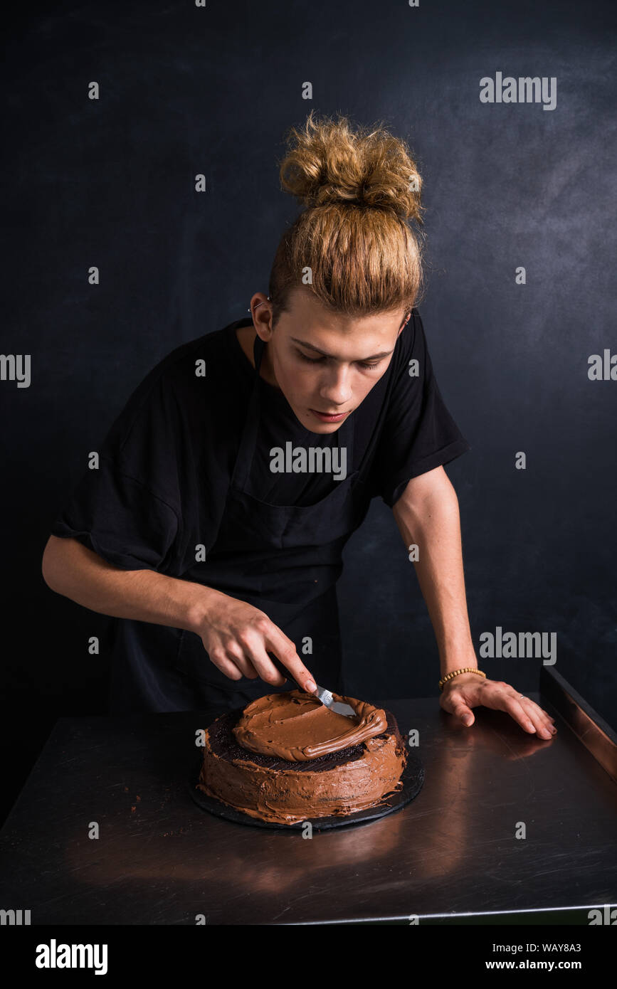 Male chef at a party hi-res stock photography and images - Alamy