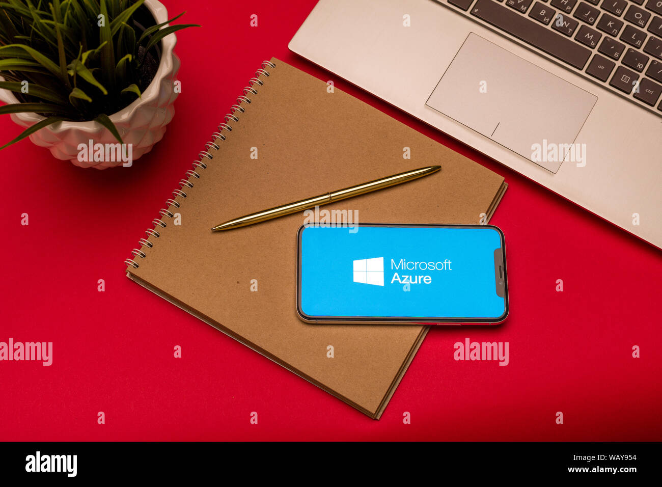 Microsoft azure logo hi-res stock photography and images - Alamy