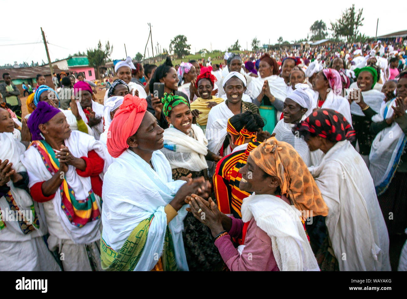 Market dorze tribe chencha ethiopia tradition traditional culture women ...