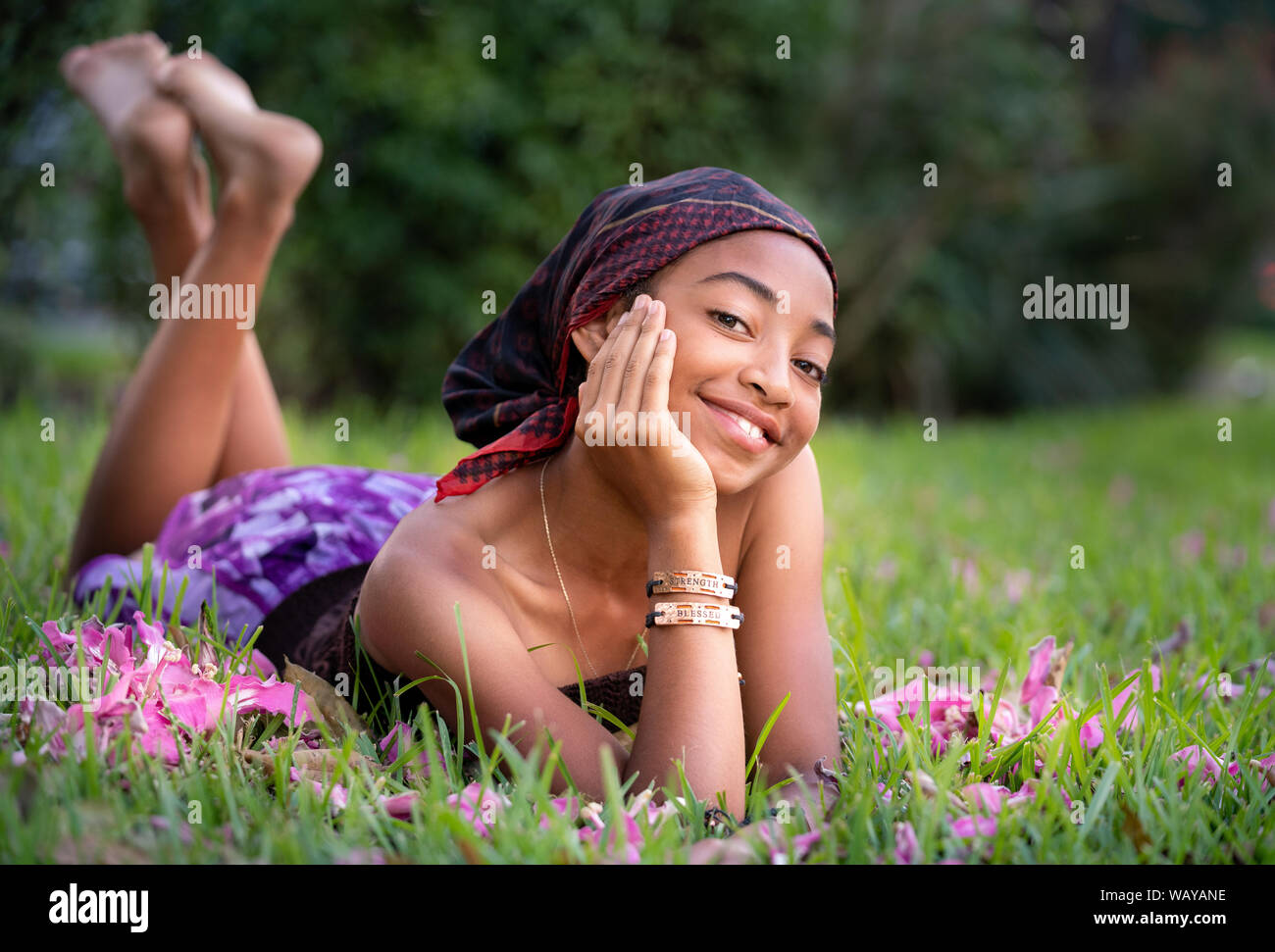African bracelets hi-res stock photography and images - Alamy