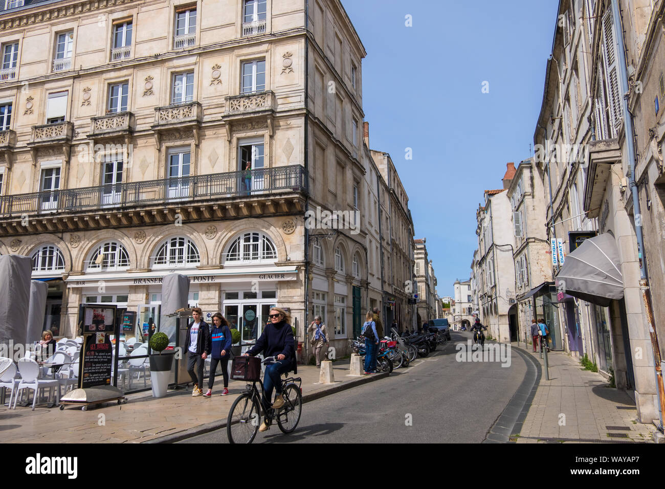 La rochelle cafe hi-res stock photography and images - Alamy