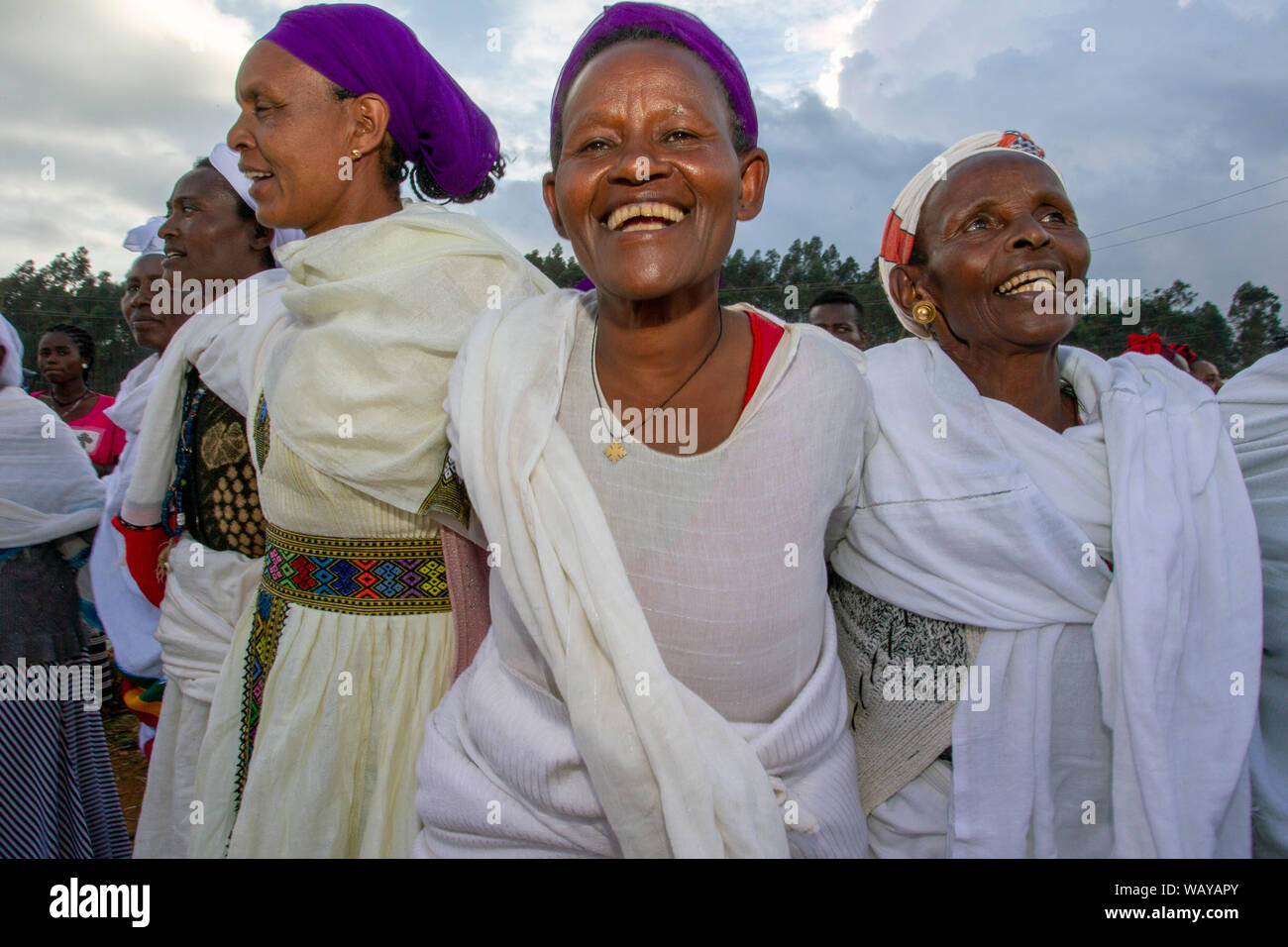 Dorze women singing Chencha market southern Ethiopia Stock Photo - Alamy