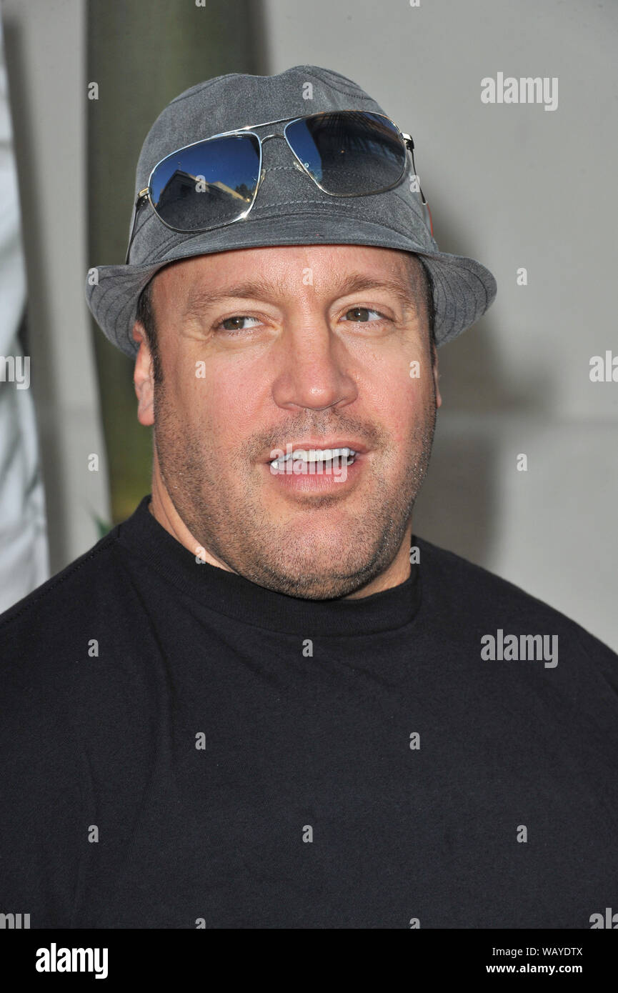 Kevin james los angeles premiere hi-res stock photography and images ...