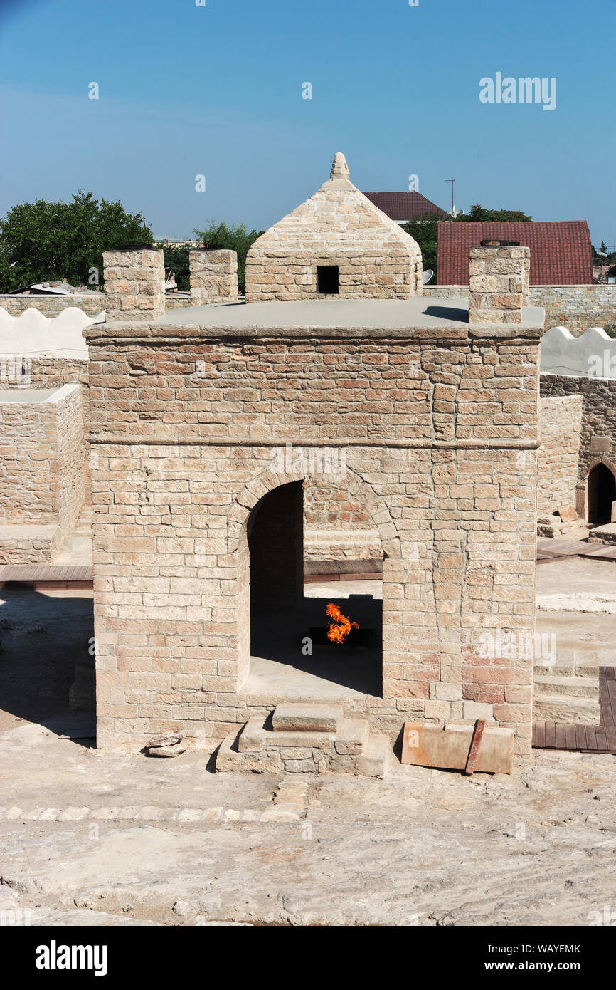 Zoroastrianism fire altar hi-res stock photography and images - Alamy