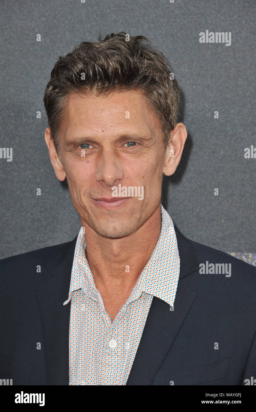 Richard harris portrait hi-res stock photography and images - Alamy