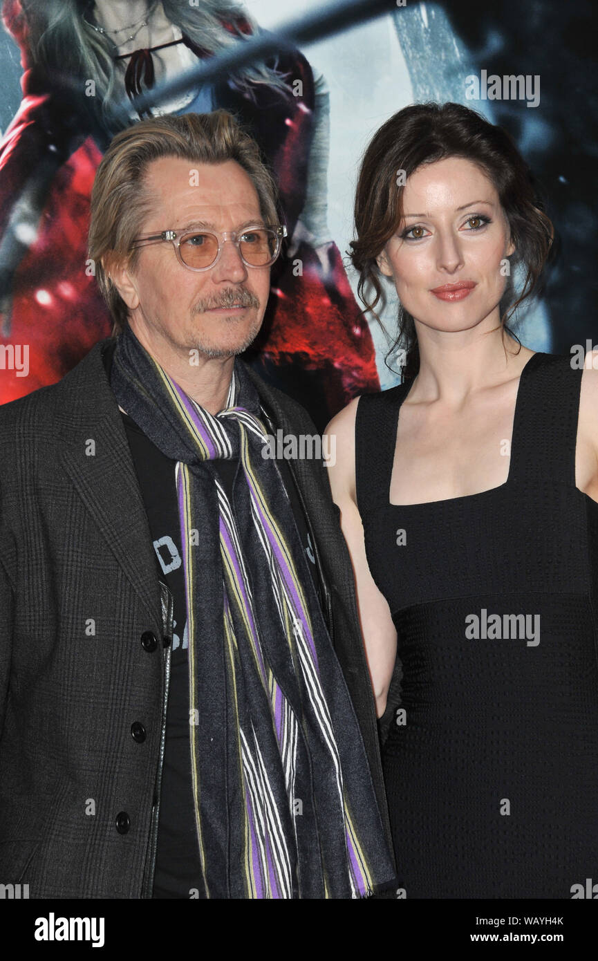 LOS ANGELES, CA. March 07, 2011: Gary Oldman & Donya Fiorentino at the ...