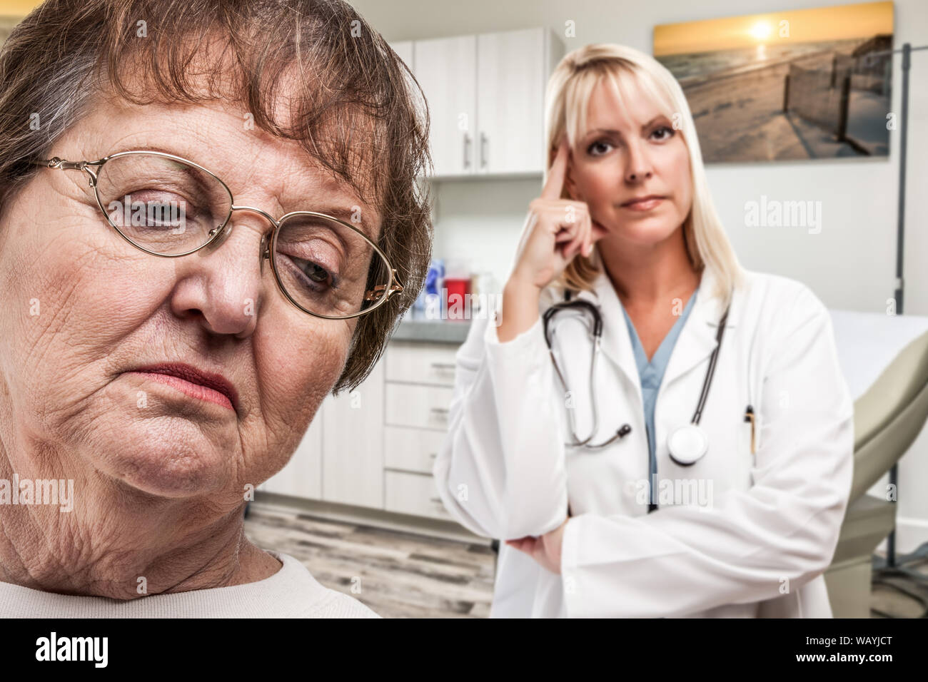 Empathetic doctor hi-res stock photography and images - Alamy